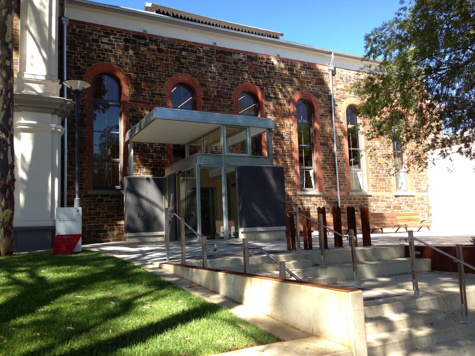 SA Public Libraries: Opening of the new St Peters Library