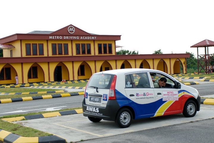 Metro Driving Puchong | Lesen Memandu Puchong: GALERI