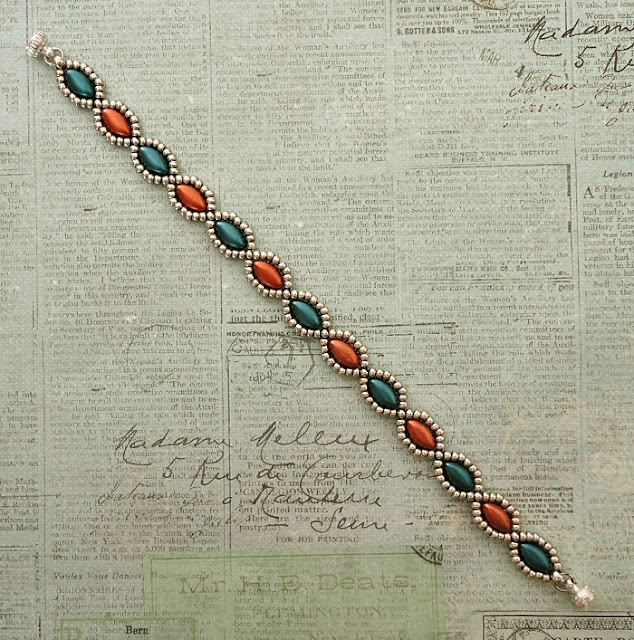 Linda's Crafty Inspirations: Free Beading Pattern - Simple IrisDuo Chain