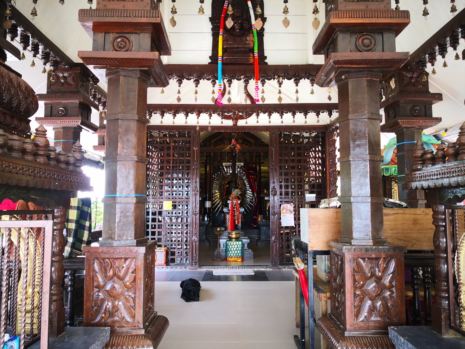 AZLAN RUMADI: HIKING KE KUIL SRI MAHA MARIAMMAN DI GUNUNG MATANG ...