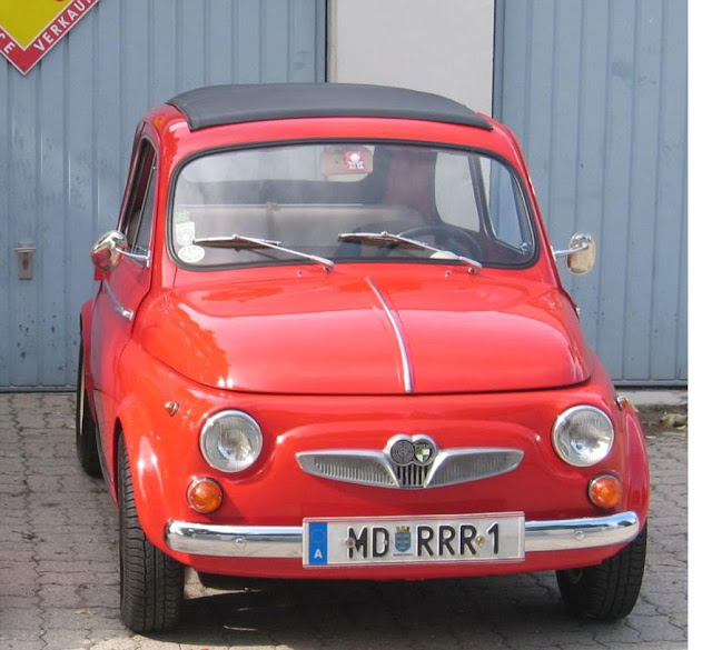 INTERNATIONAL VINTAGE MICROCAR & BUBBLECAR MEETING 2022: TWO MICROCARS ...