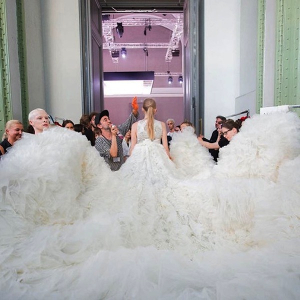 ㅤ: A melhor cor da Fé: WHITE