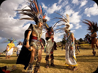 DANZAS Y BAILES DE AXOCHIAPAN, MORELOS: LOS AZTECAS