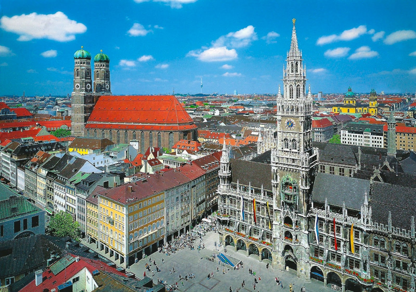 My Favorite Views: Germany - Munich, Church of Our Lady and Glockenspiel