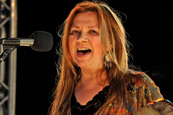 INSTRUMUNDO Instrumentos Musicales: 2013-03-24