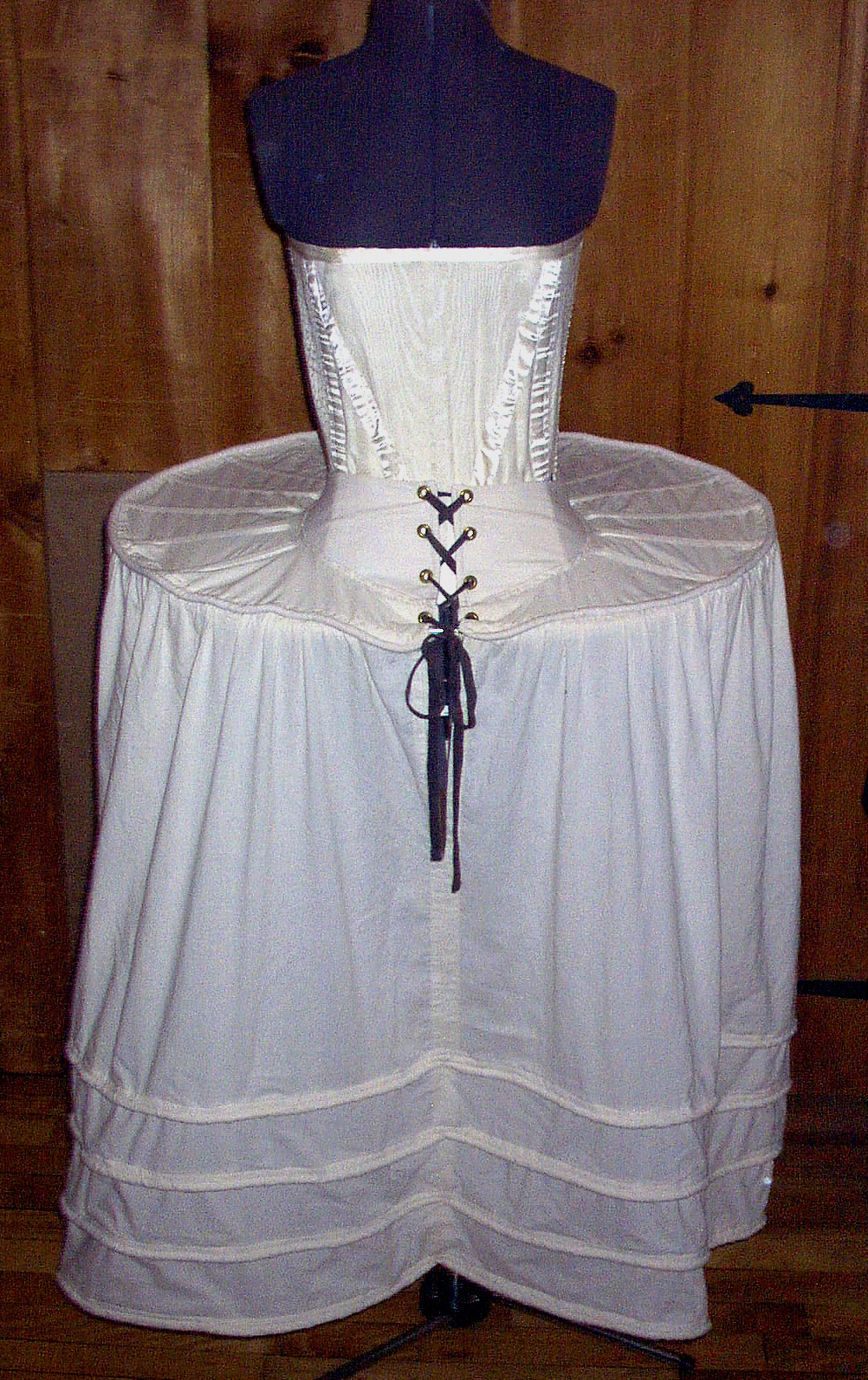 Costuming - My day to day: History of the hoop skirt Starting with the ...