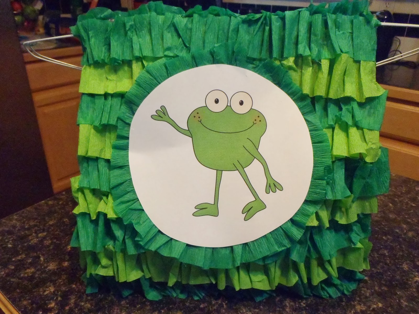 City Teacher Goes Country: Frog Themed Birthday Party
