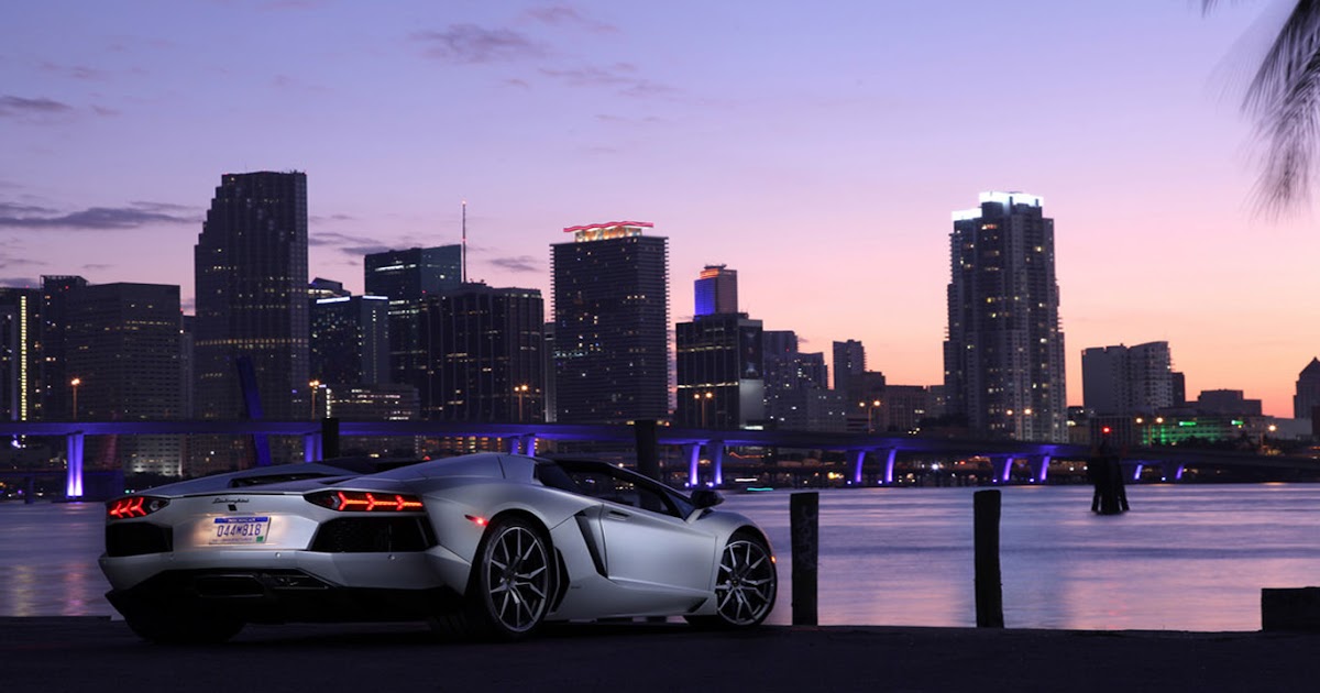 Lamborghini Aventador LP 700-4 Roadster - Speeds of 100 km/h (62 mph ...