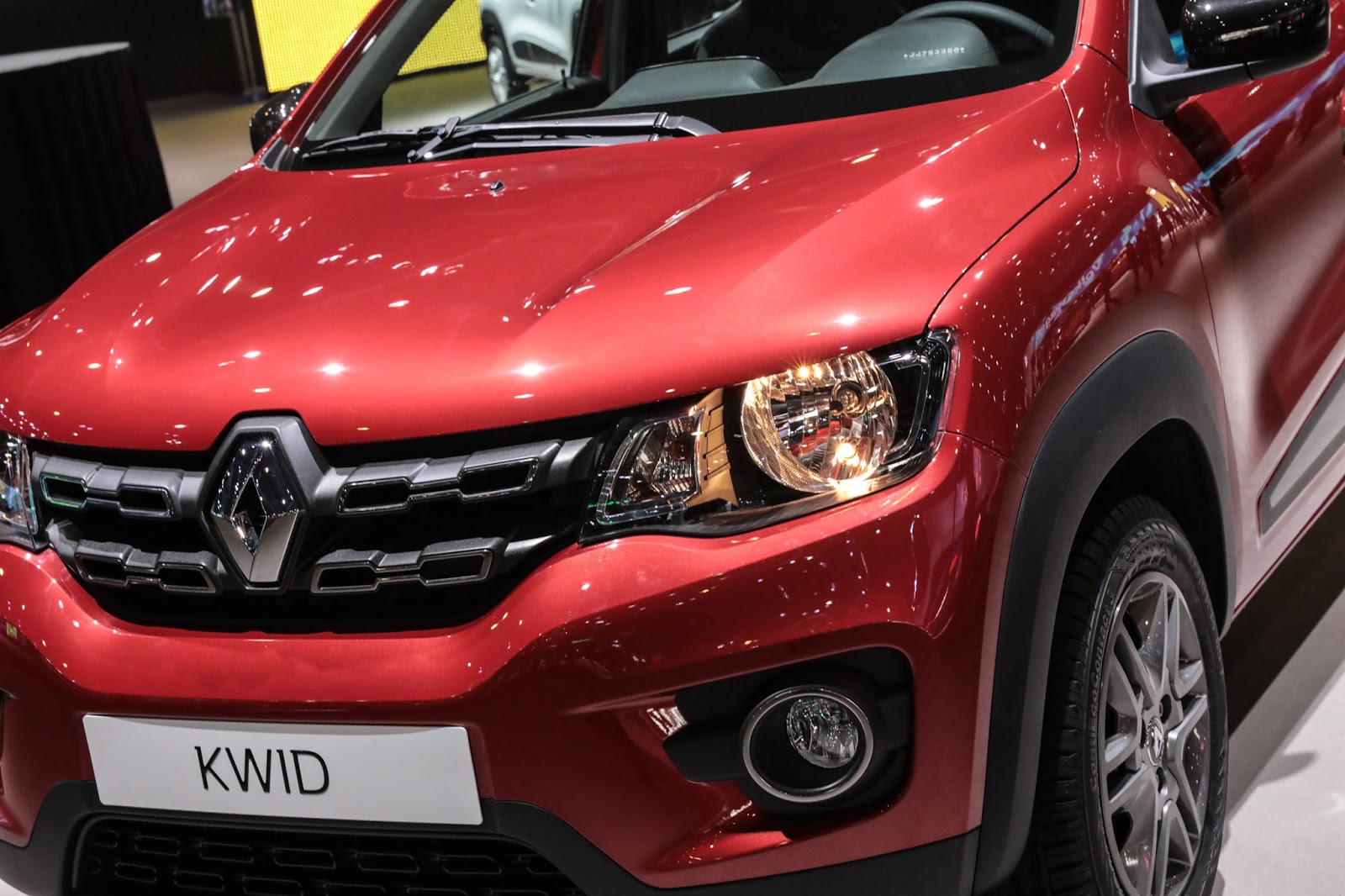 Renault Kwid: confira a lista detalhada de equipamentos, cores e preços