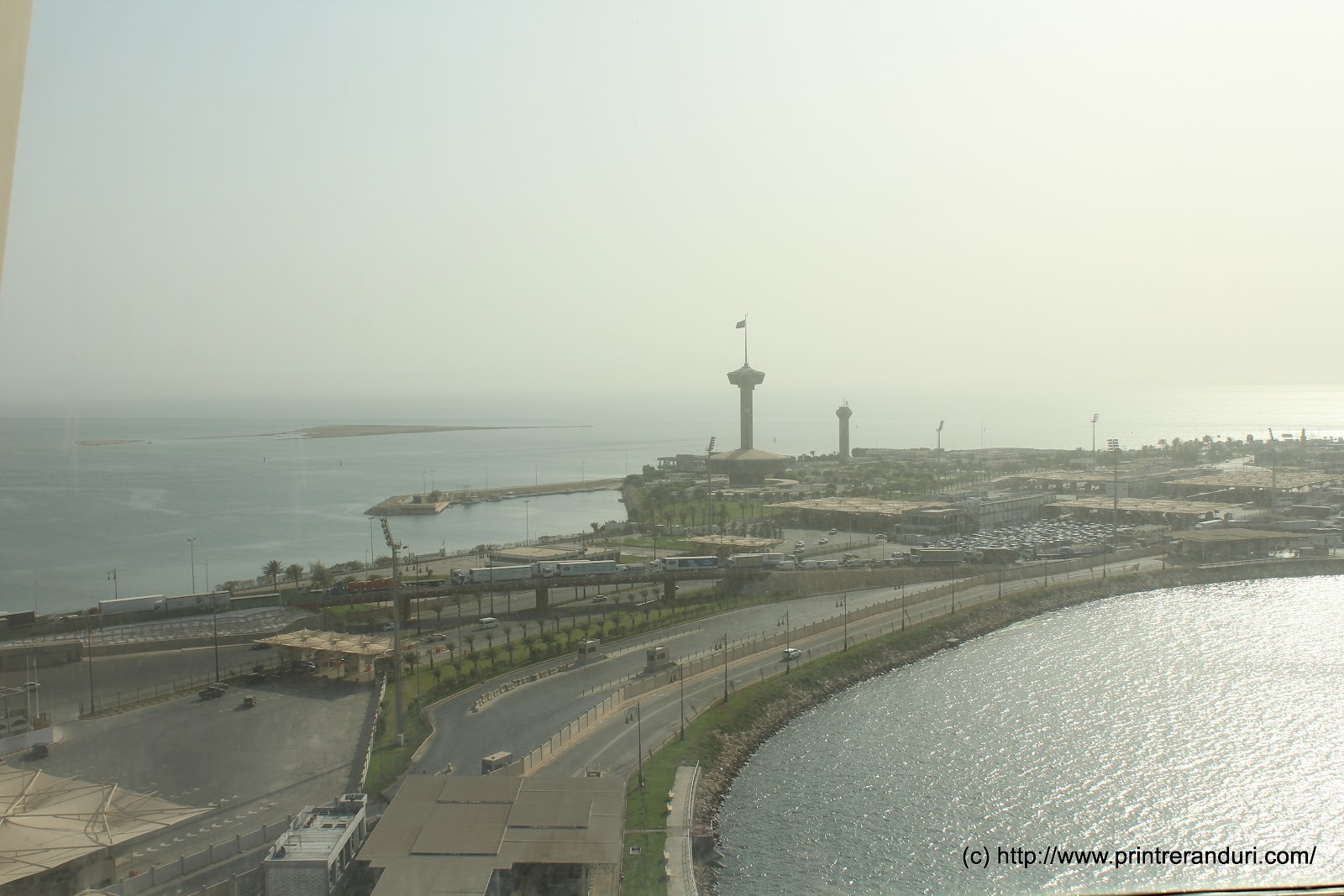 Printre rânduri: Bird's Eye View over... Saudi-Bahrain Bridge
