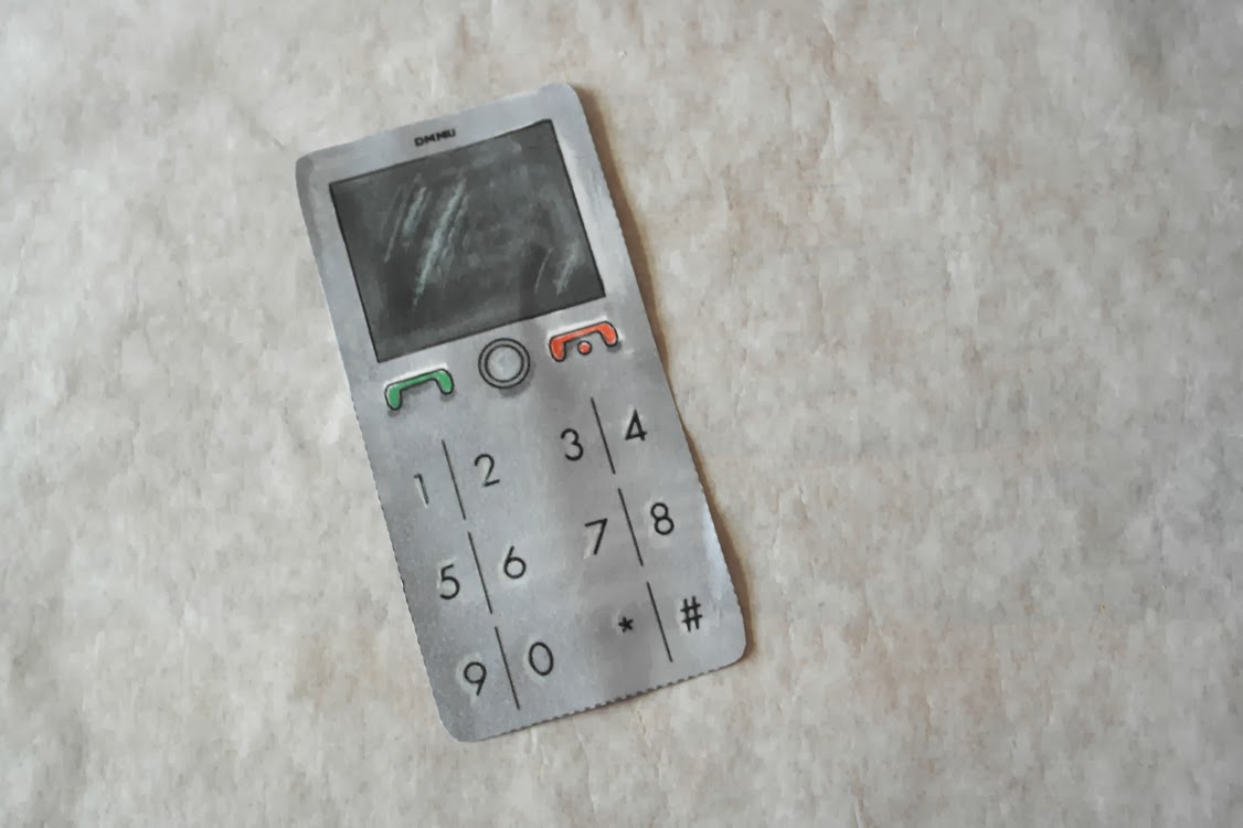 DMMU: Sinterklaas Surprise - Mobieltje