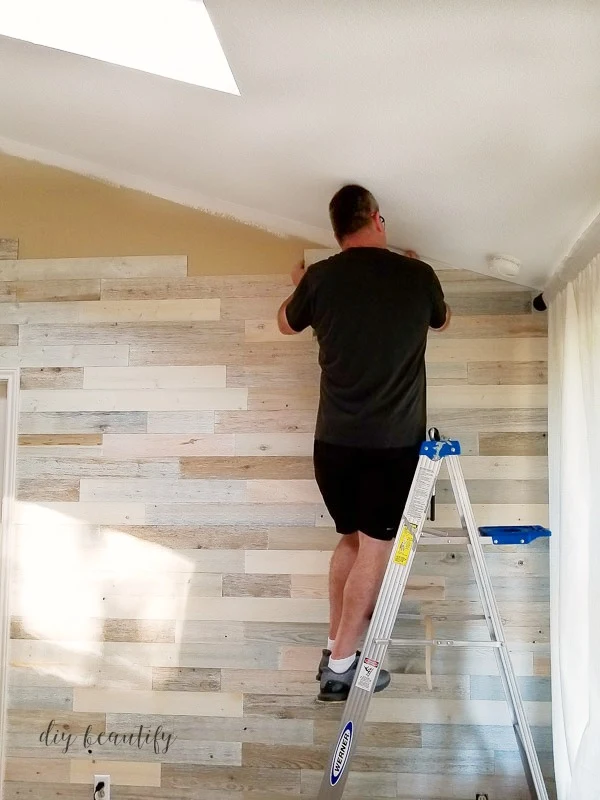 Reclaimed Wood Wall Installation - DIY Beautify - Creating Beauty at Home
