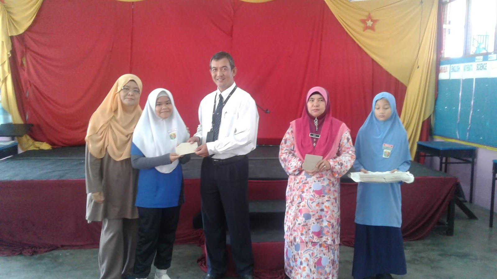 Corat coret warga Sk Pulau Meranti: BANTUAN SUMBANGAN DARI BANK RAKYAT ...