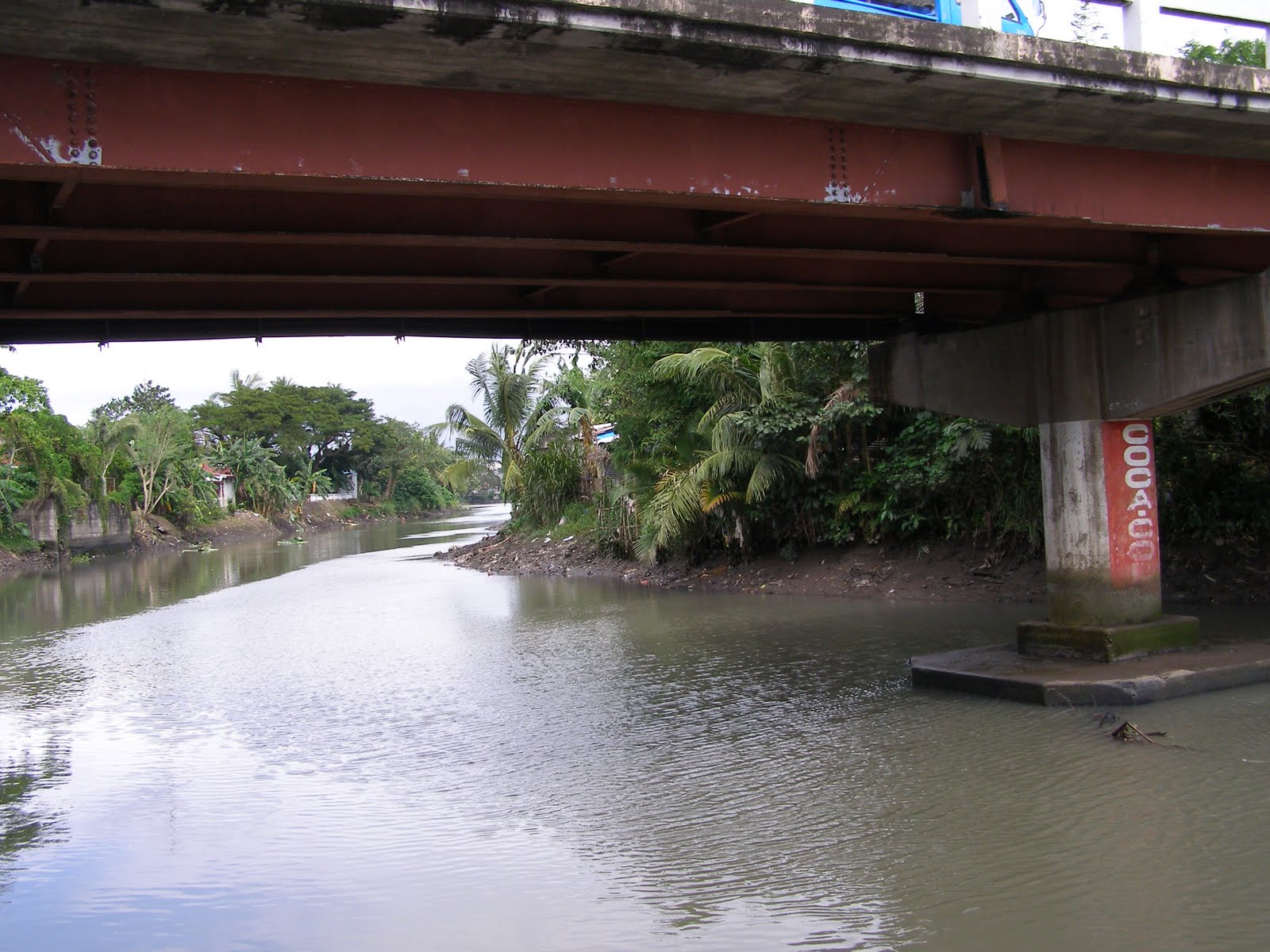 Ateneo De Naga high school 1980: The Colgante Bridge Tragedy, September ...