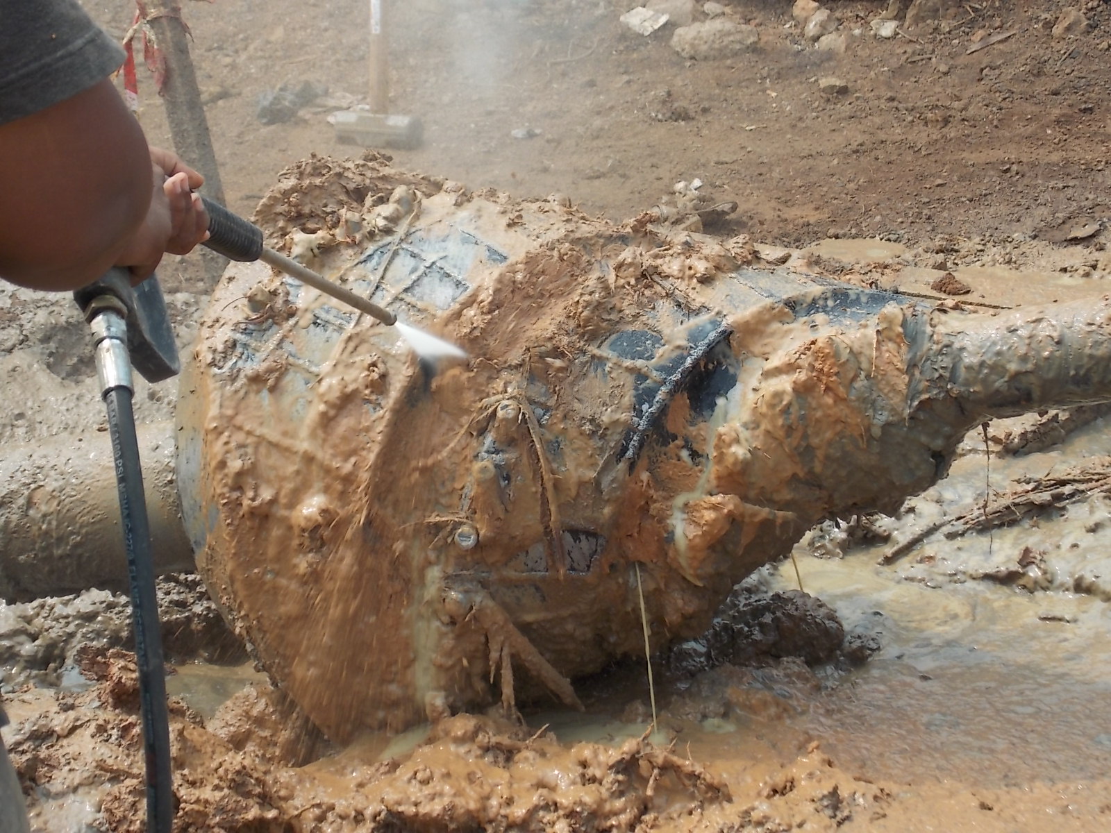 MUARA KARANG GAS PIPELINE PROJECT: Reaming 30" HDD PJB KP-01