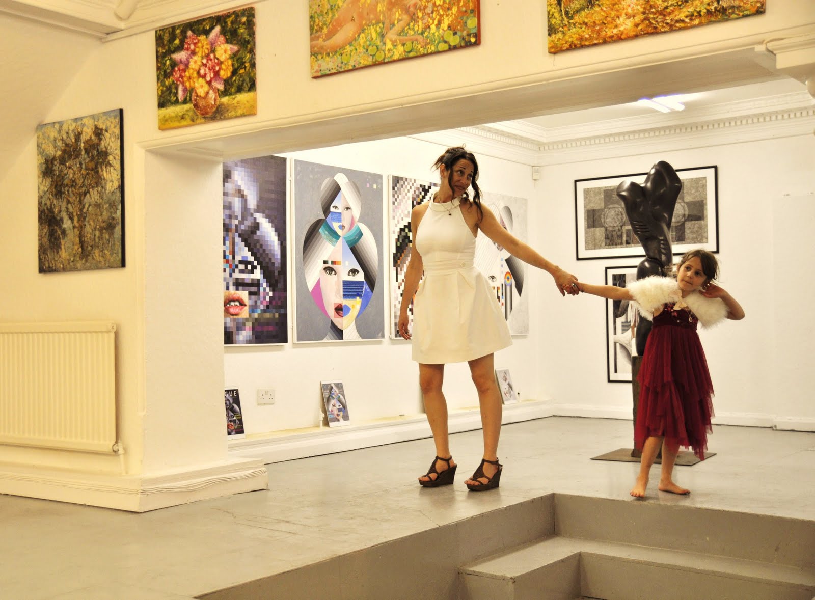 Emmanuel Ray: Sensation Modern International Artists Group Exhibition ...