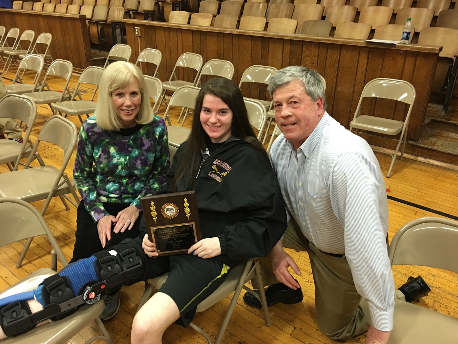 Syracuse Hockey Mom's Network: Award Sends Message to this Hockey Mom