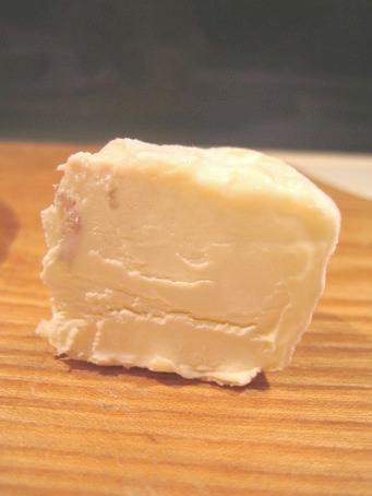 Fly On Little Wing: For cheese and chilled sake's sake