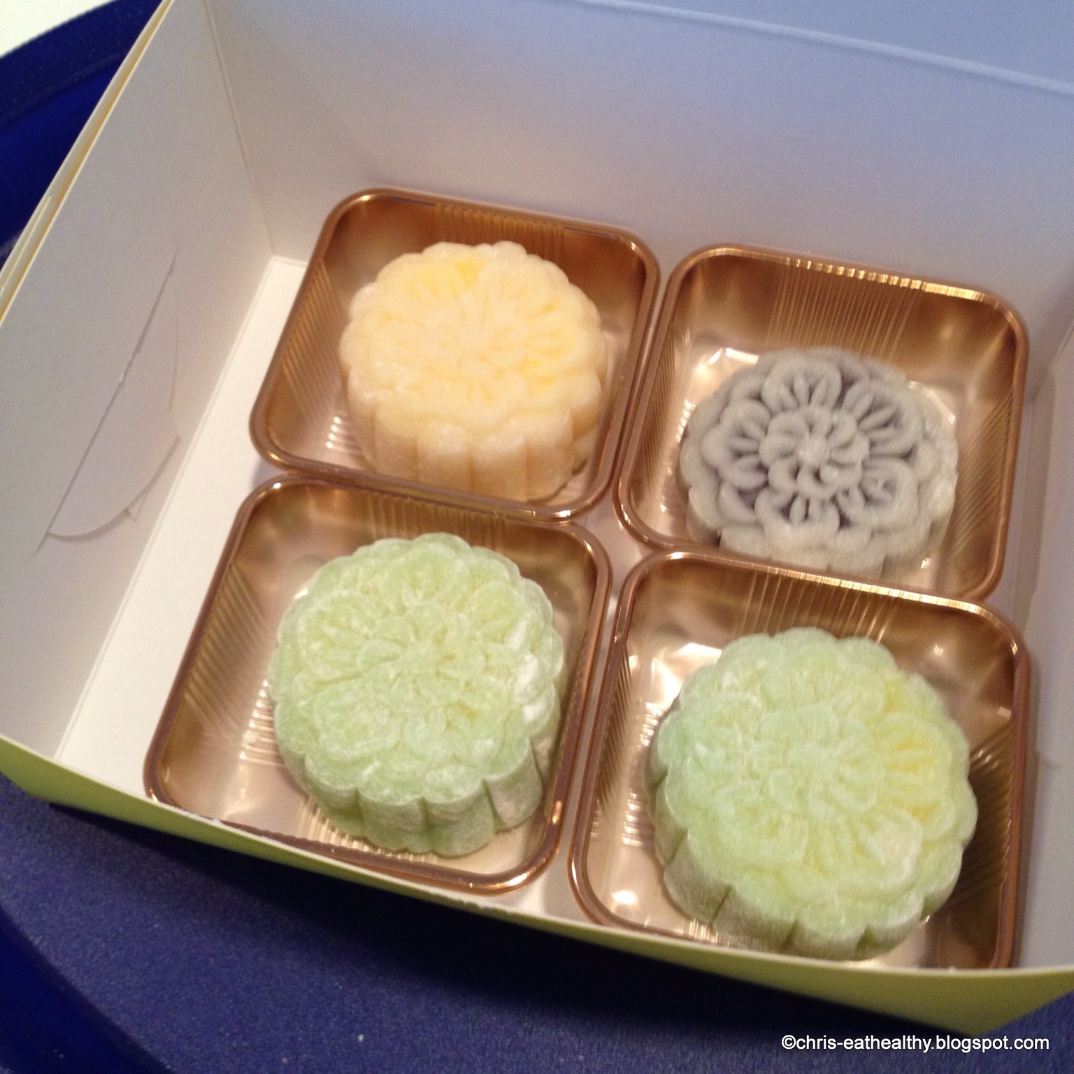 chris-eathealthy: Snowy moon-cakes 冰皮月餅