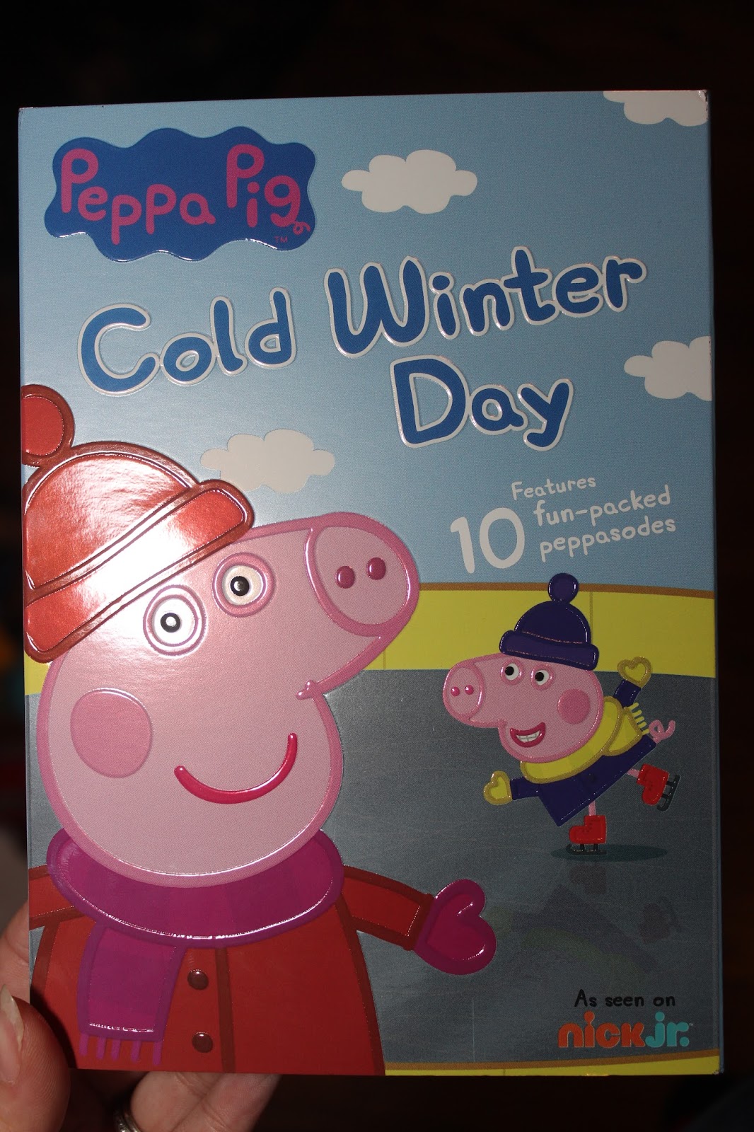 Trying To Go Green: Peppa Pig Cold Winter Day Review & Giveaway