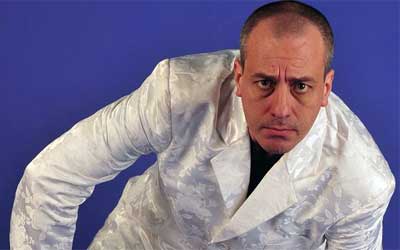 dfhd: El IRREVERENTE COMEDIANTE ARGENTINO YAYO LLEGA MAÑANA A LIMA