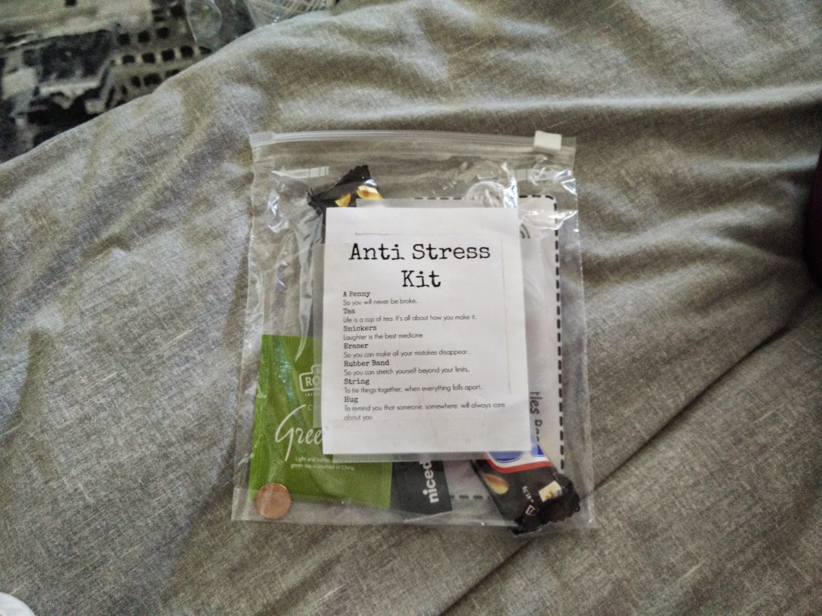 Binary Pixie: How to make an Anti-Stress Kit :)