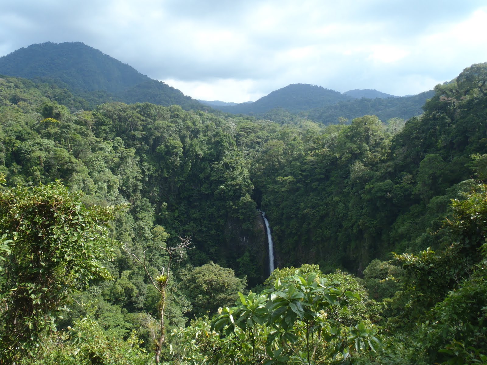An inactive volcano in North-western Costa Rica - Chato Volcano (PHOTOS ...