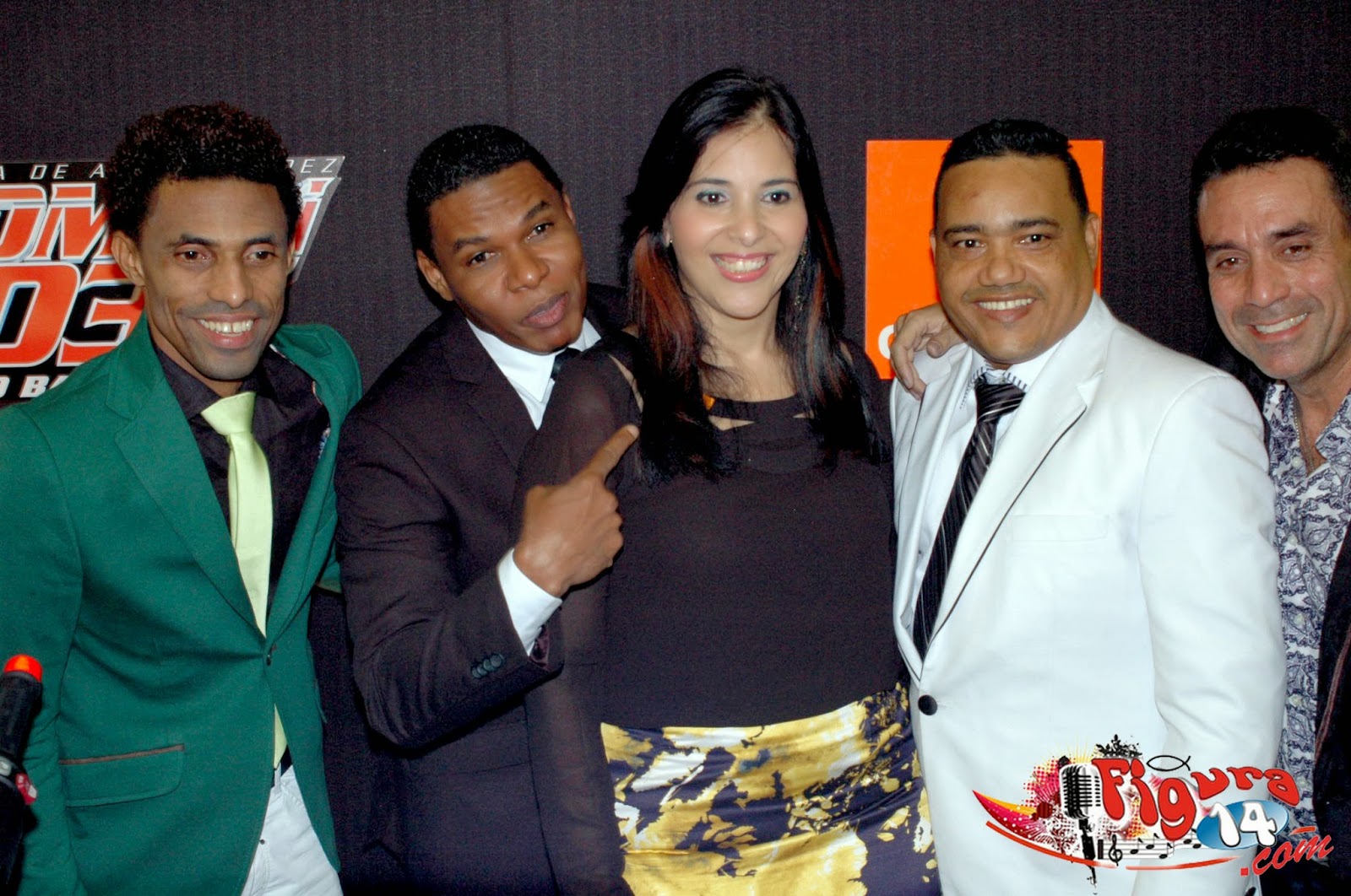 Orange Cinema realiza premier en Santiago de Lotoman 003/Volando Bajito ...