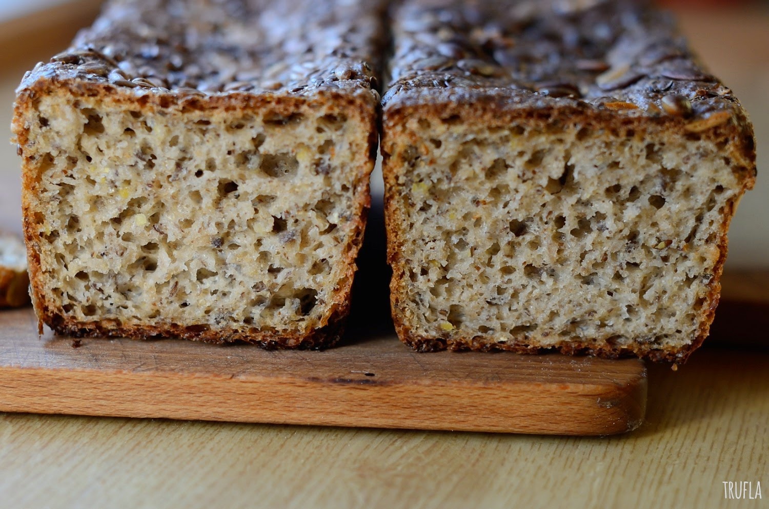 Trufla: Chleb bezglutenowy.