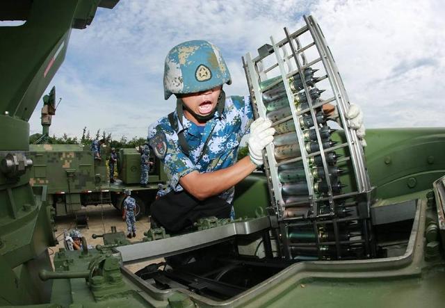 Asian Defence News: Chinese Air Defence units in South China Sea