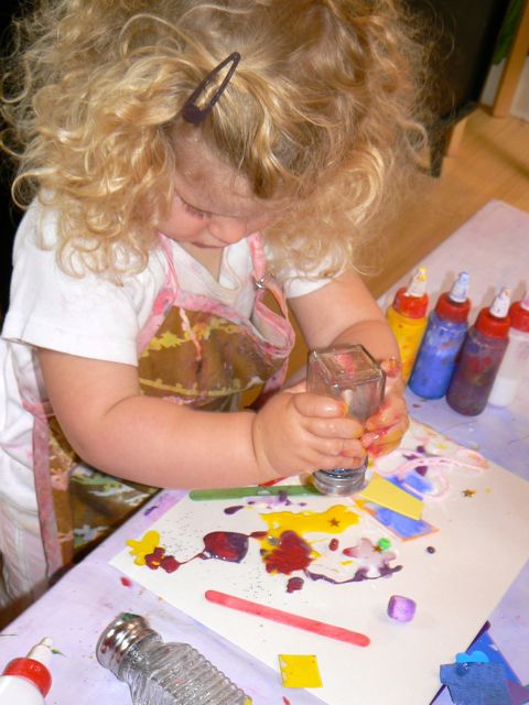 Littlest Birds Studio: Collage Treasure Hunt!