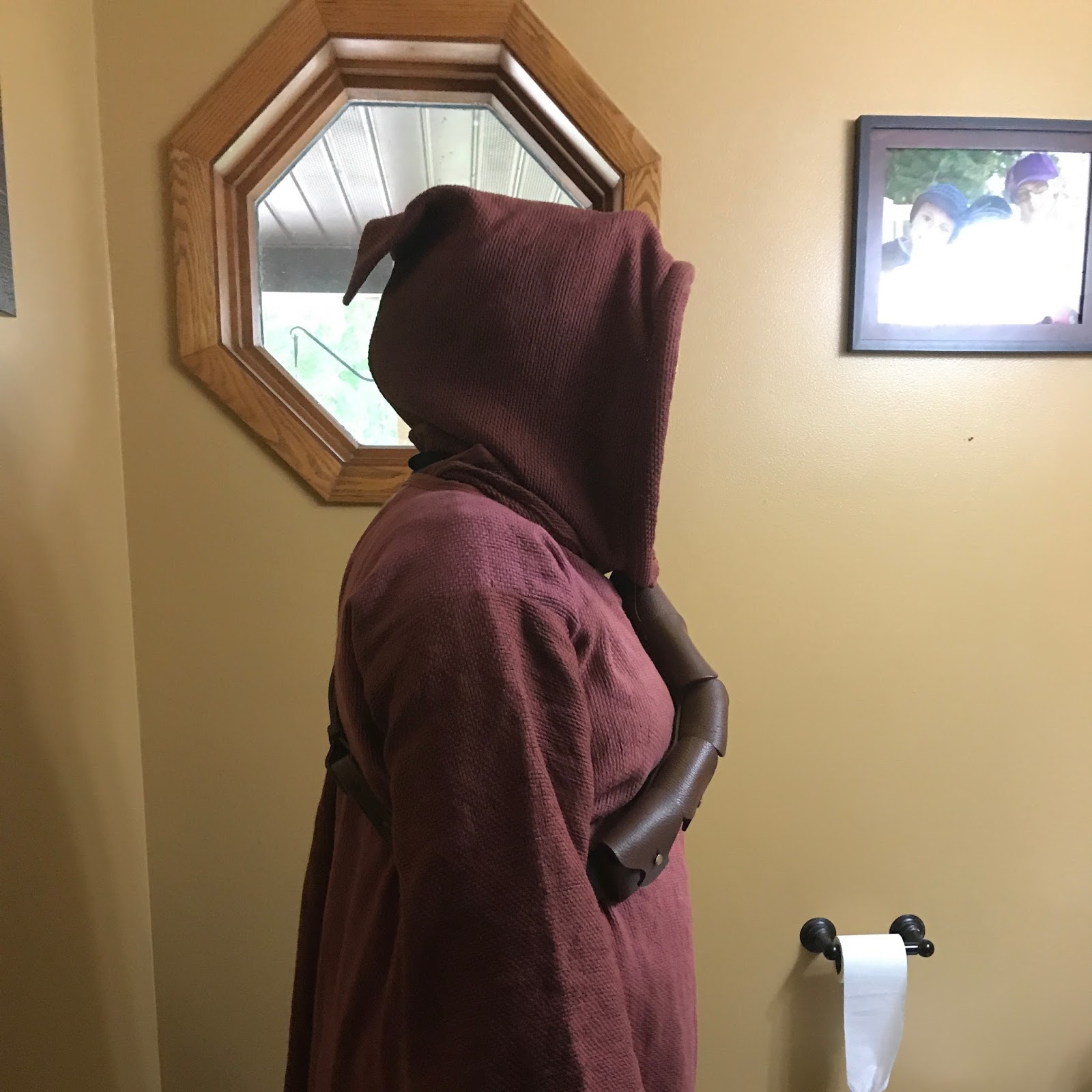 My Descent Into Nerdness: Jawa Costume in a Week - Day Five: making ...