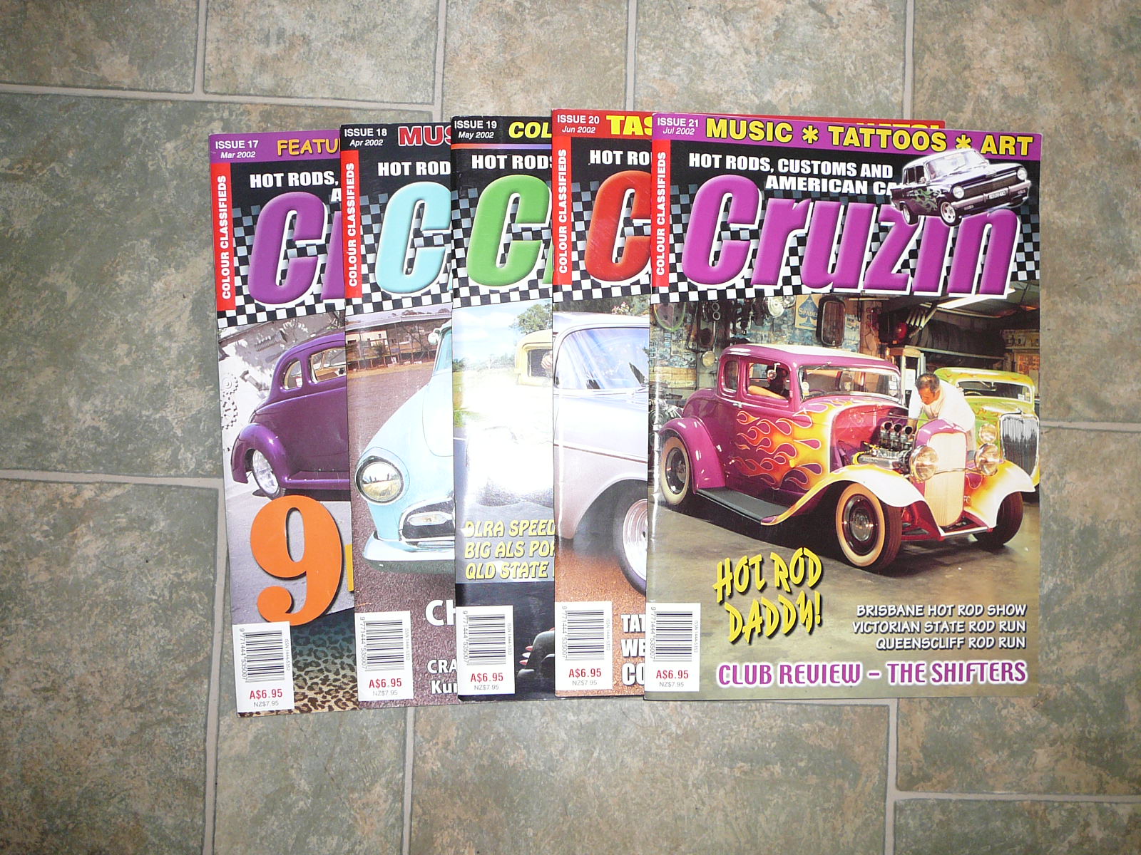 downunderdeuce: anyone need some hot rod books?