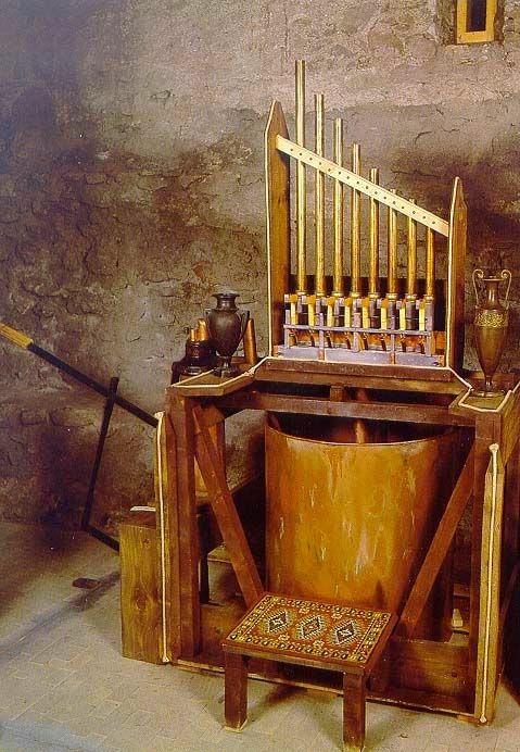 Música da Idade Média: História do órgão: Origem e evolução durante o ...