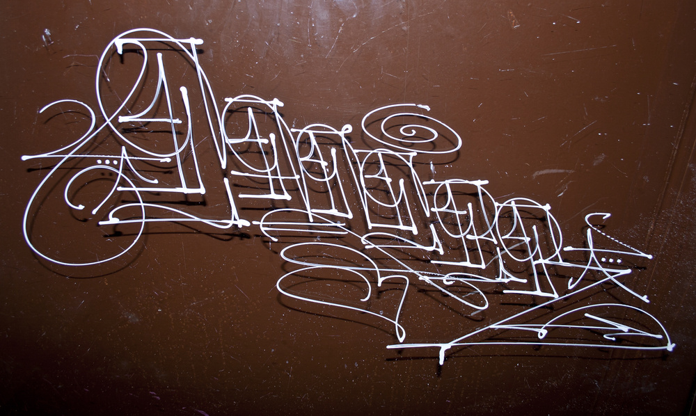 Giant Productions: HAND STYLE OF THE WEEK