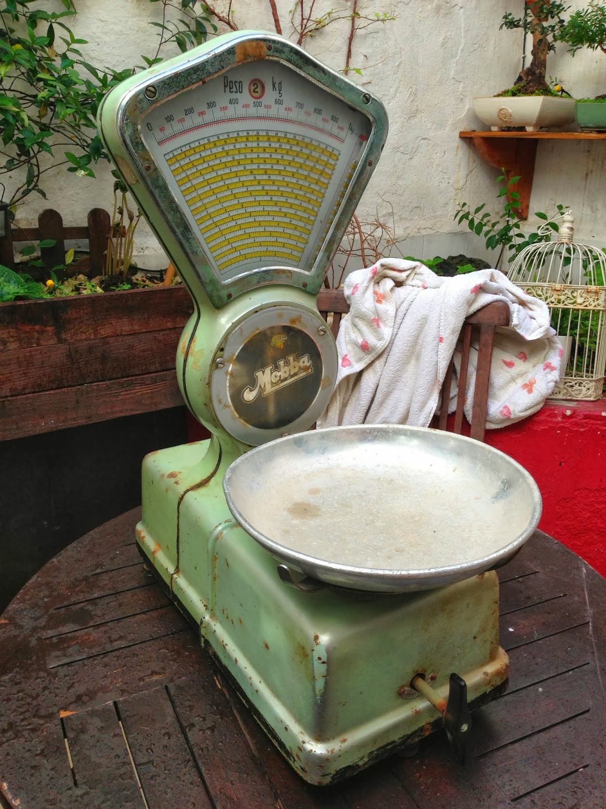 Decorando y Renovando: DIY: Restaurando una báscula antigua II