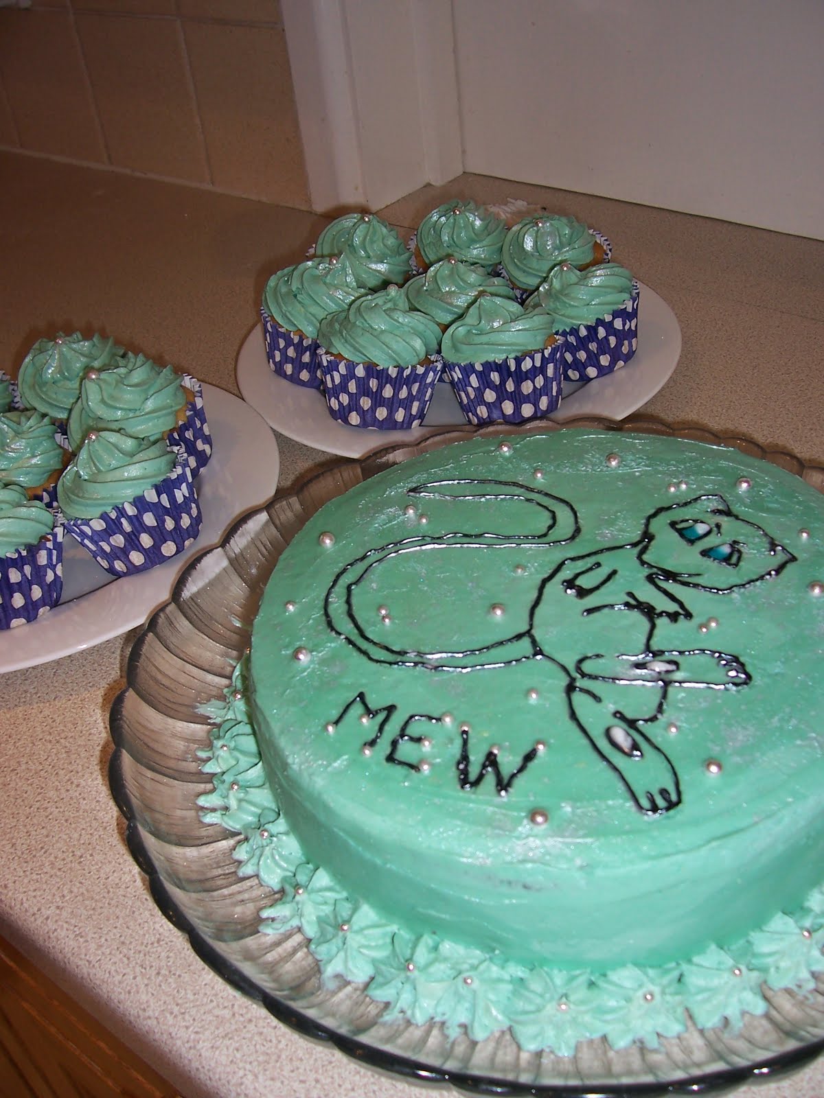 Periwinkle Blue: Pokemon Cake - Mew a Space Pokemon