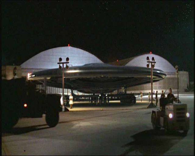 AREA52: NASA UFO – HANGAR AREA 51