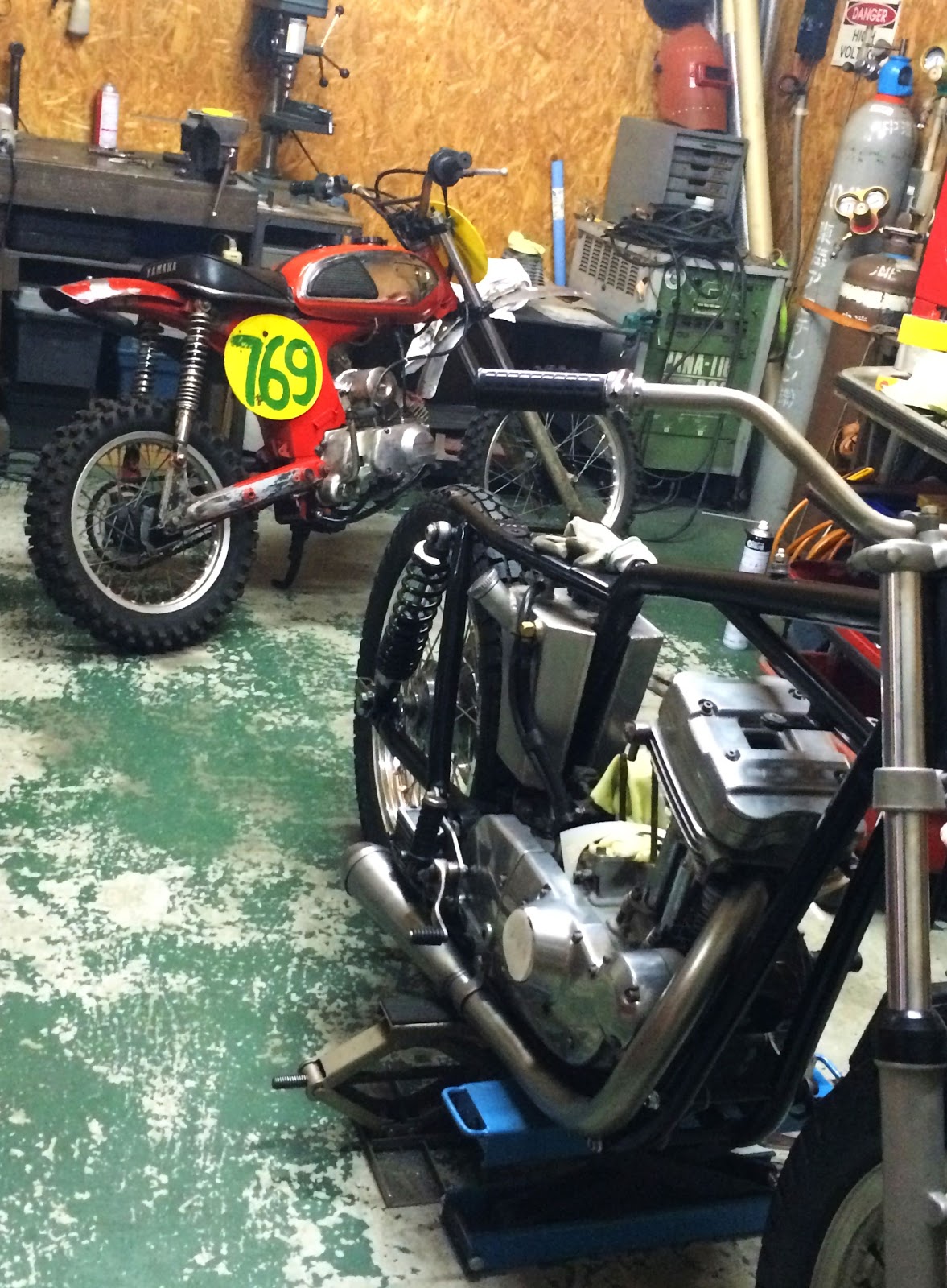 AKO-MOTORCYCLE: Endless Summer ～バイクに乗って遊ぶ文化の継承～