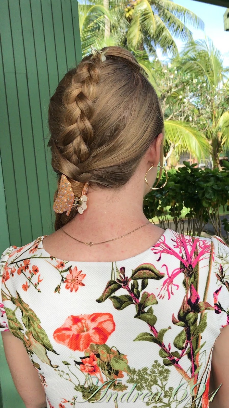 Big over-the-shoulder braid