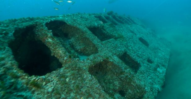 Ancient Digger Archaeology: UNC Coastal Institute Explores U-701