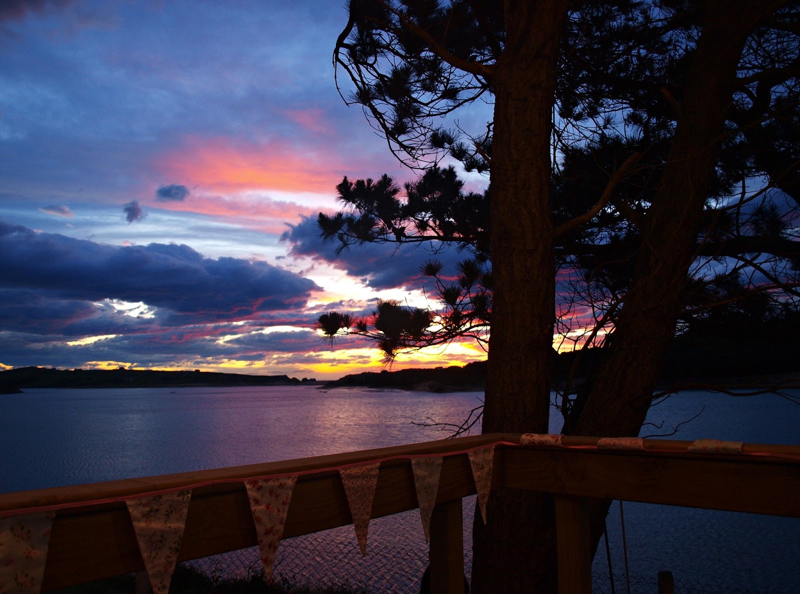 Cuéntame algo que no sepa: Avril en la ría.