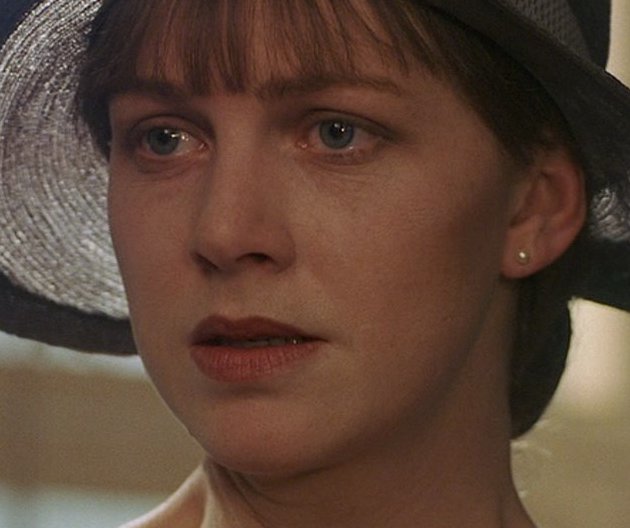 VOTARIES OF HORROR: Book to Movie: A Passage to India