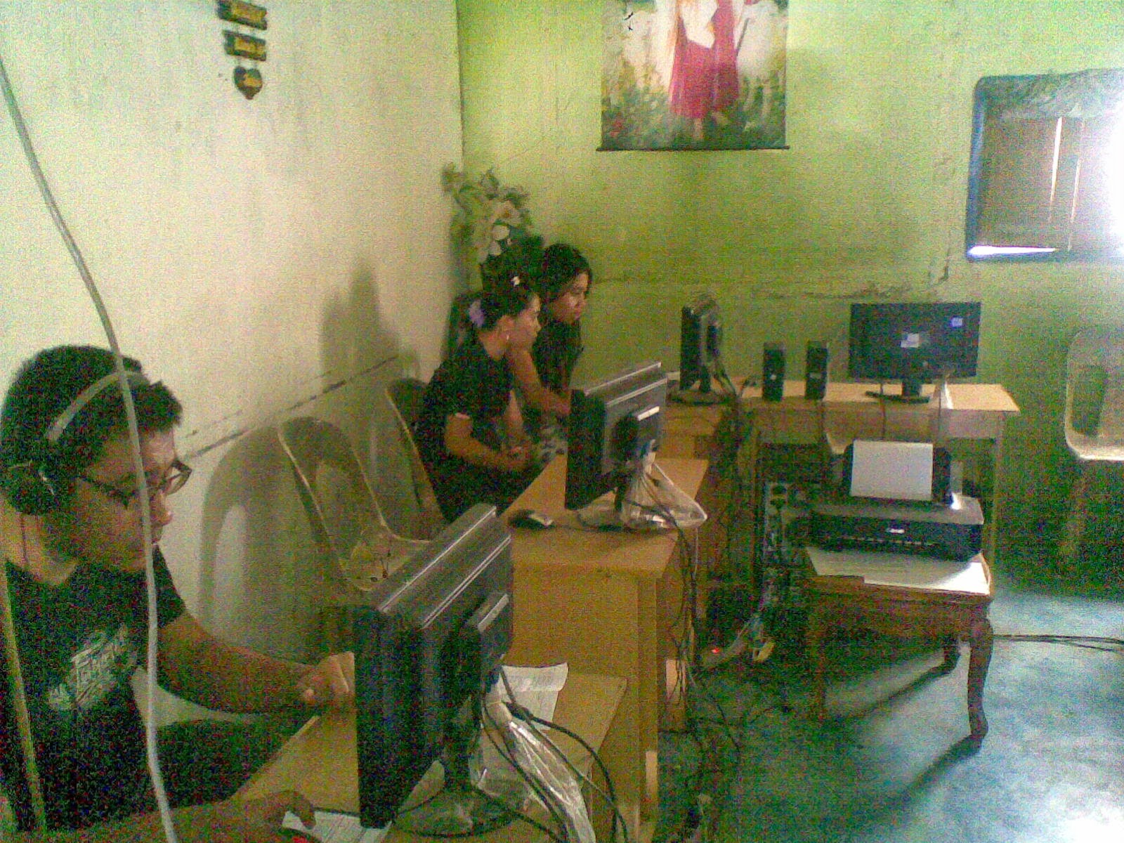 Wirausahawan Warnet: Laporan Observasi Warung Internet (Warnet)