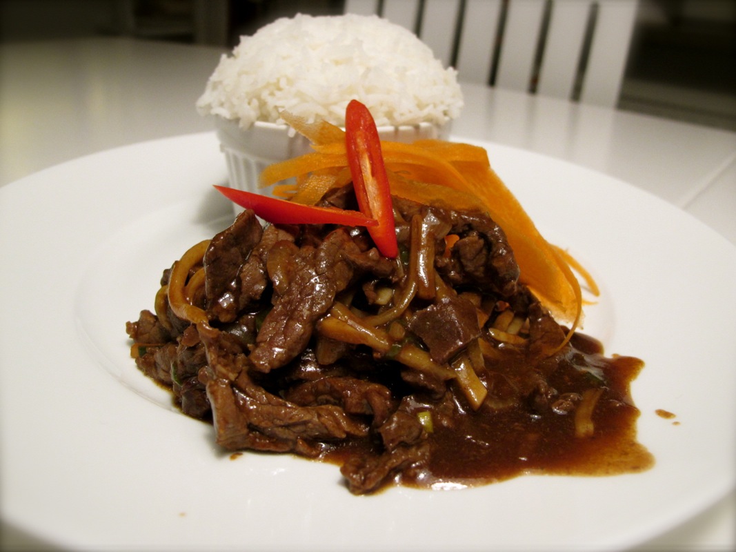 what do I serve today?: KINAMAT EN TISDAG GÅR ALLTID ATT TROLLA FRAM!!