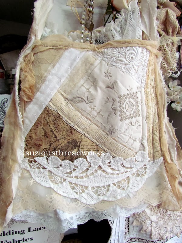 Suziqu's Threadworks: White Lace Bags with a Grey Tag