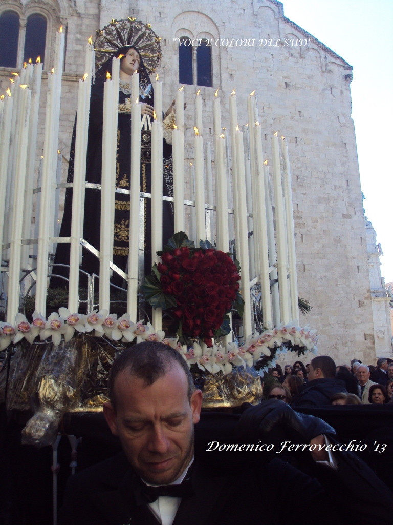 Voci e colori del Sud: La processione della Desolata a Bitonto