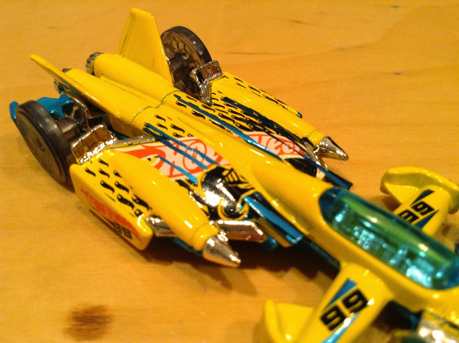 JULIAN'S HOT WHEELS BLOG: Jet Threat 3.0 (2014 High Speed Racing Wheels)