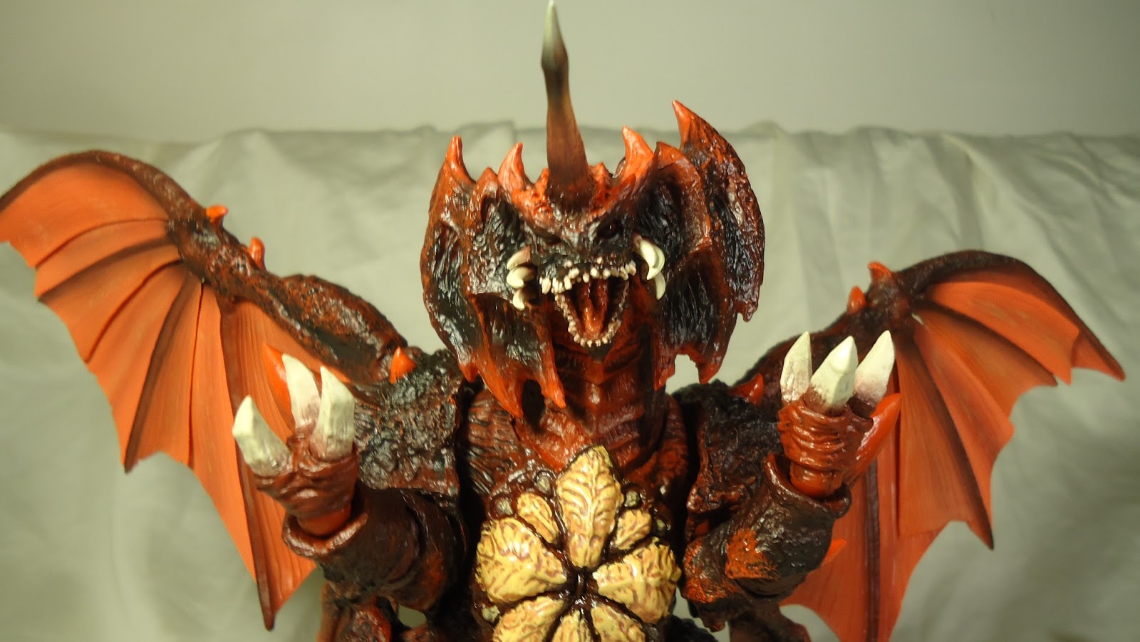 Import Monsters: Review: S.H. Monsterarts Destoroyah (Final/Perfect Form)