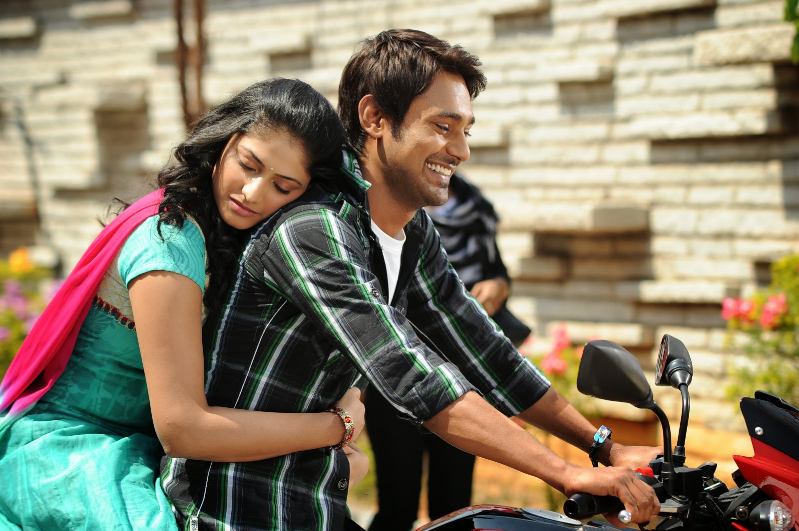 Varsham movie review - lasoparussian